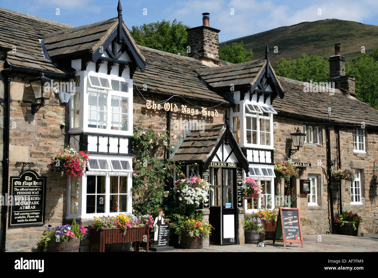 Old nag’s head pub pennine way hi-res stock photography and images - Alamy