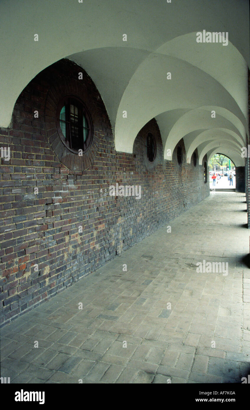 Under the arches hi-res stock photography and images - Alamy