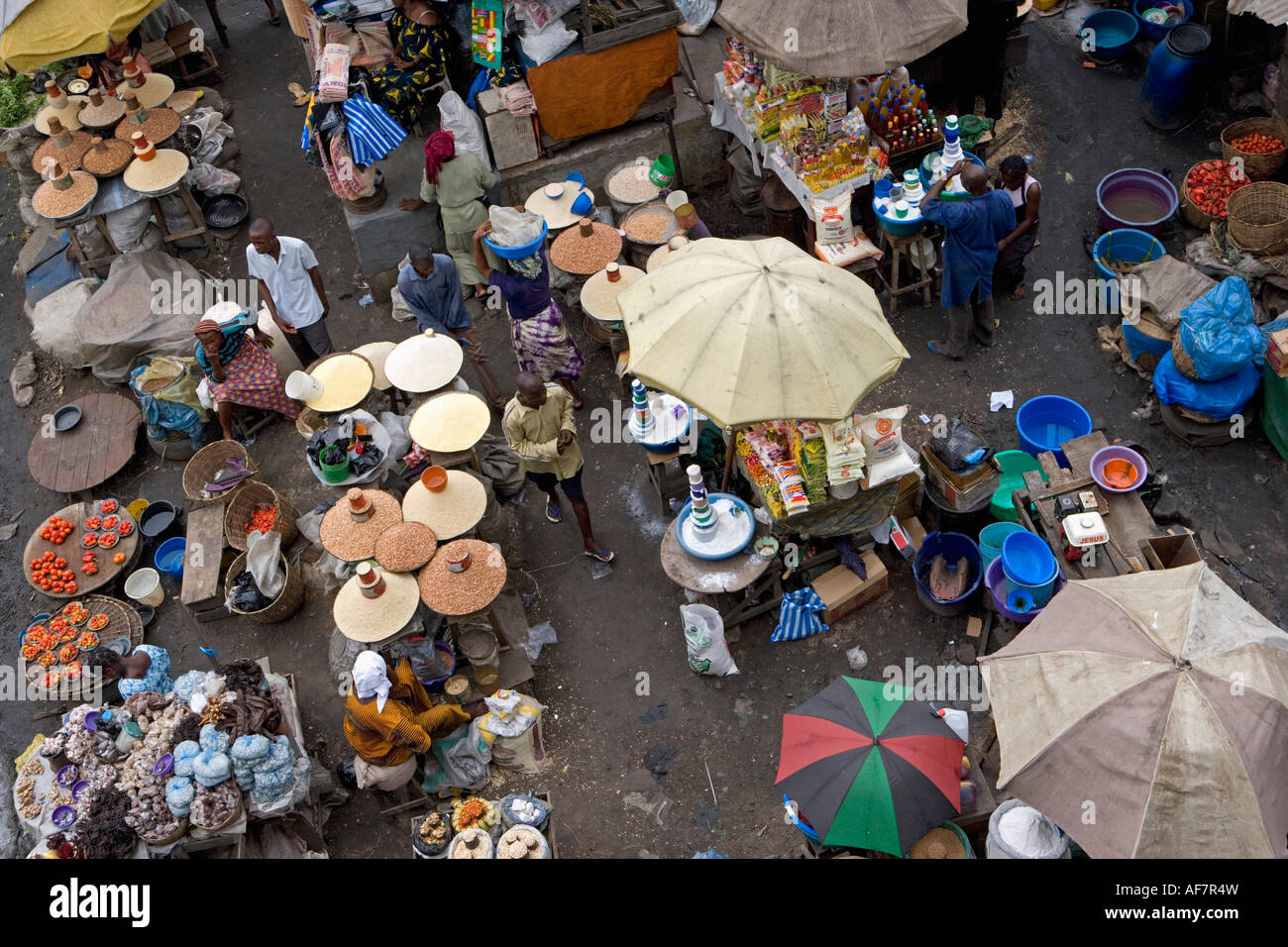 Lagos nigeria crowd hi-res stock photography and images - Alamy