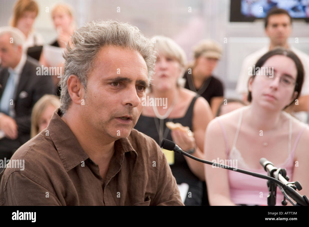 Hanif kureishi novelist hi-res stock photography and images - Alamy