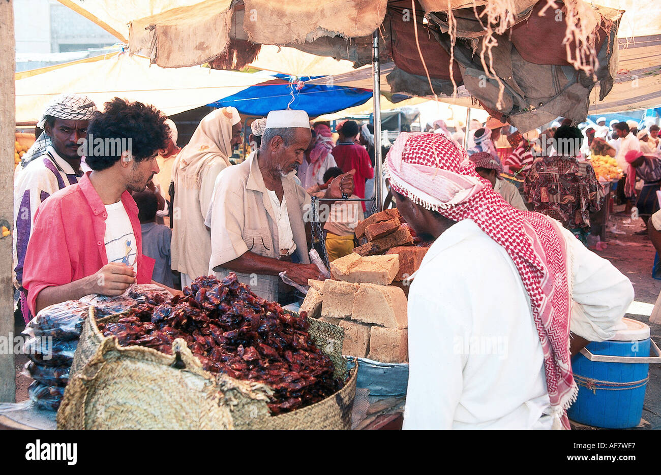 Palestinian cloths hi-res stock photography and images - Alamy