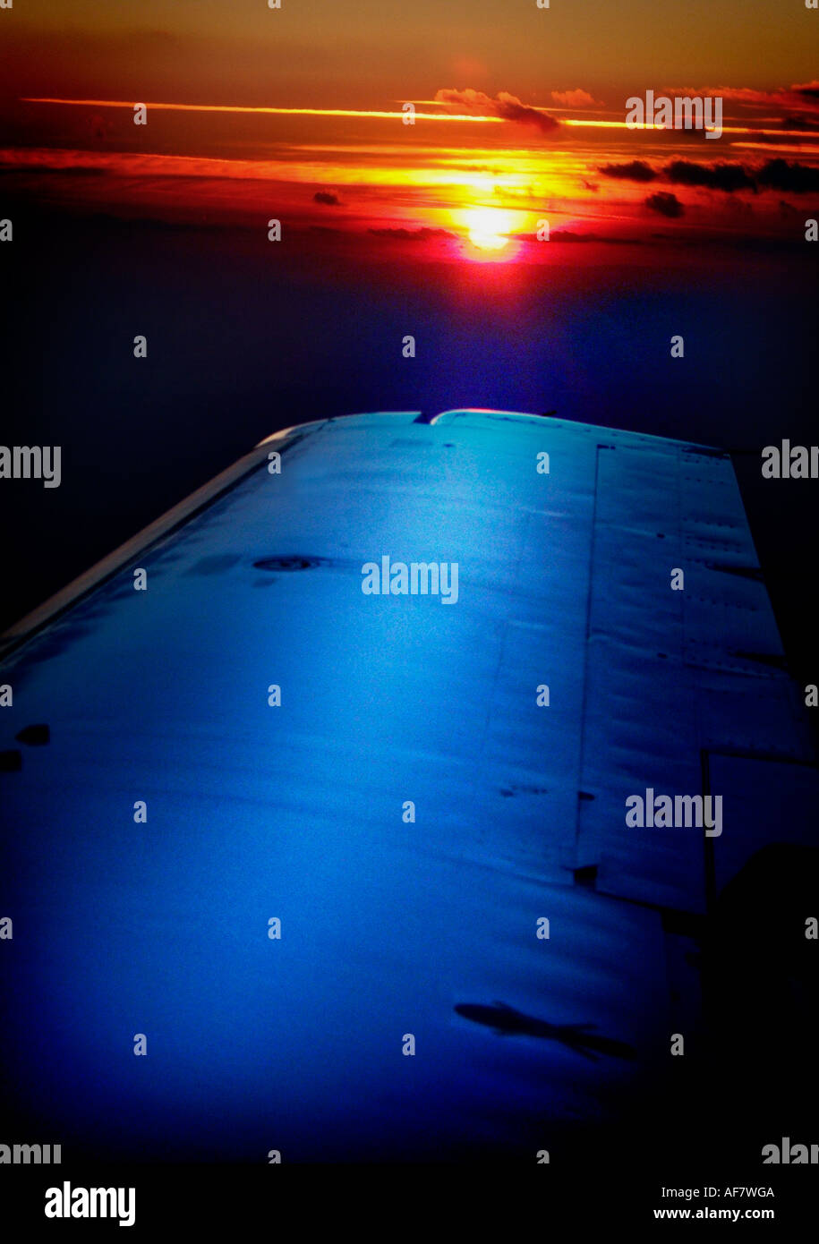 Aircraft wing tip hi-res stock photography and images - Alamy