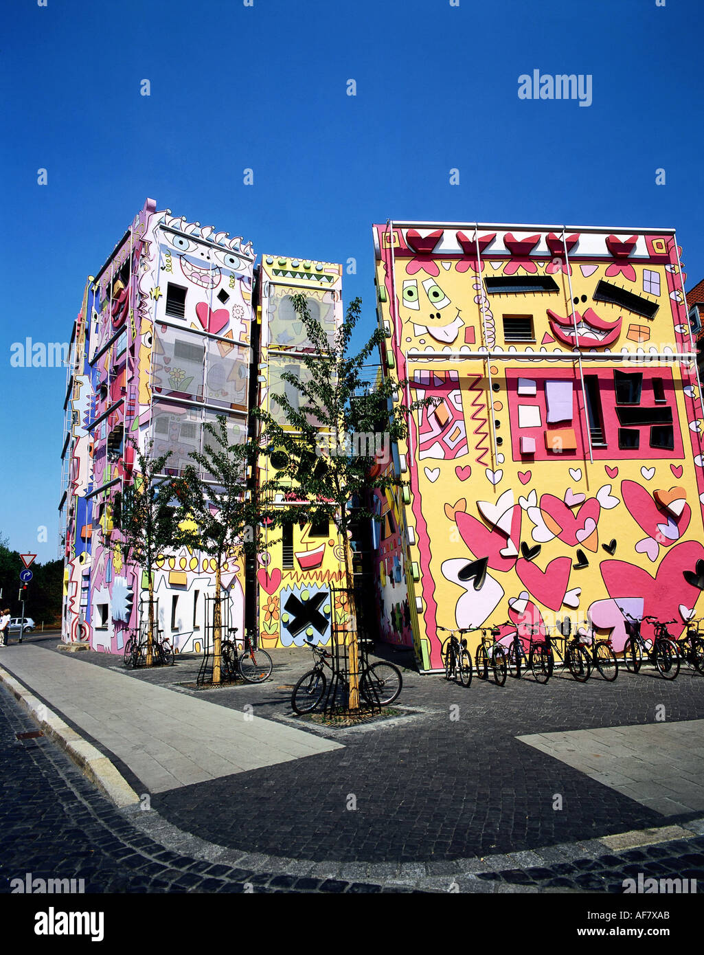 James rizzi hi-res stock photography and images - Alamy