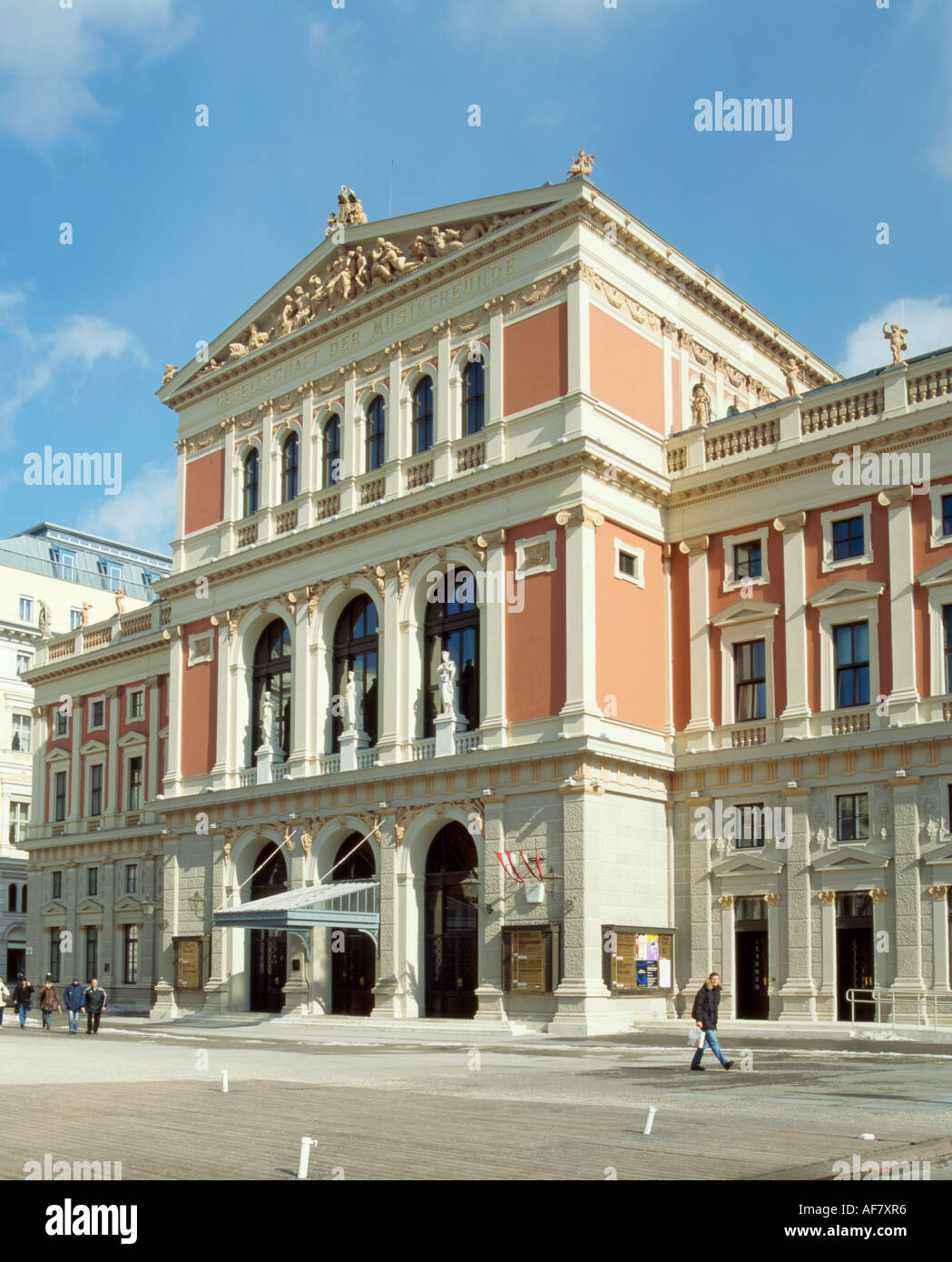 Musikverein Concert Hall Vienna Stock Photos & Musikverein Concert Hall ...