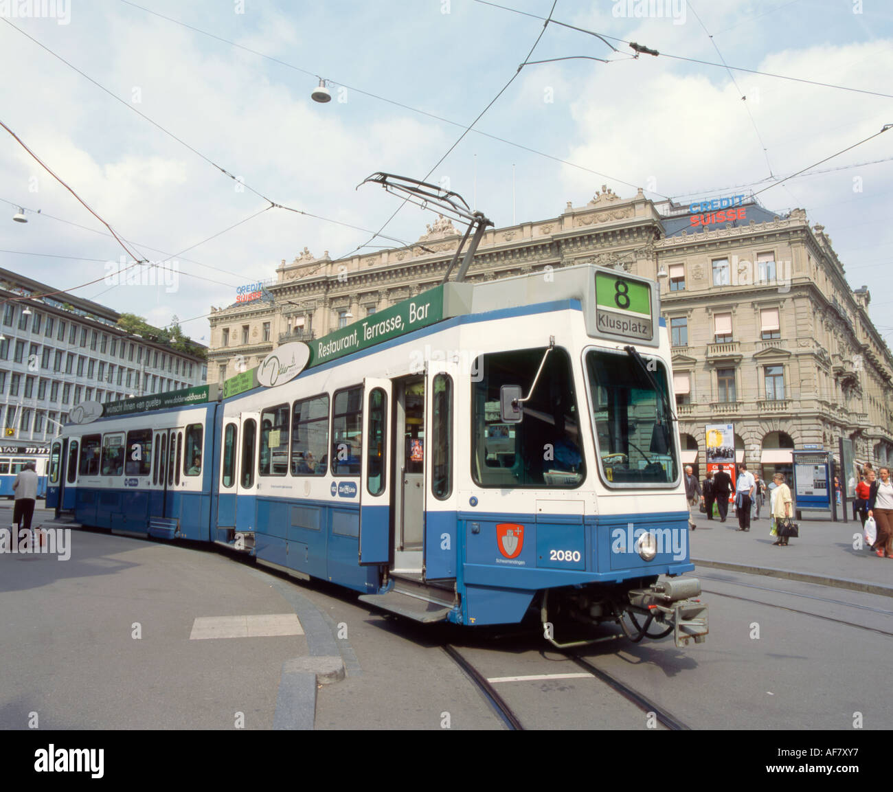 Tram at stop in Paradeplatz, Zurich, Switzerland Stock Photo - Alamy