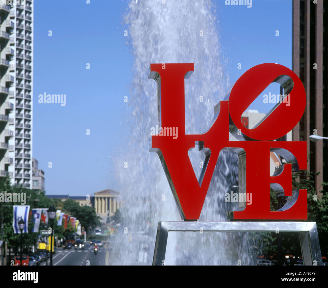 Philadelphia love landmark hi-res stock photography and images - Alamy