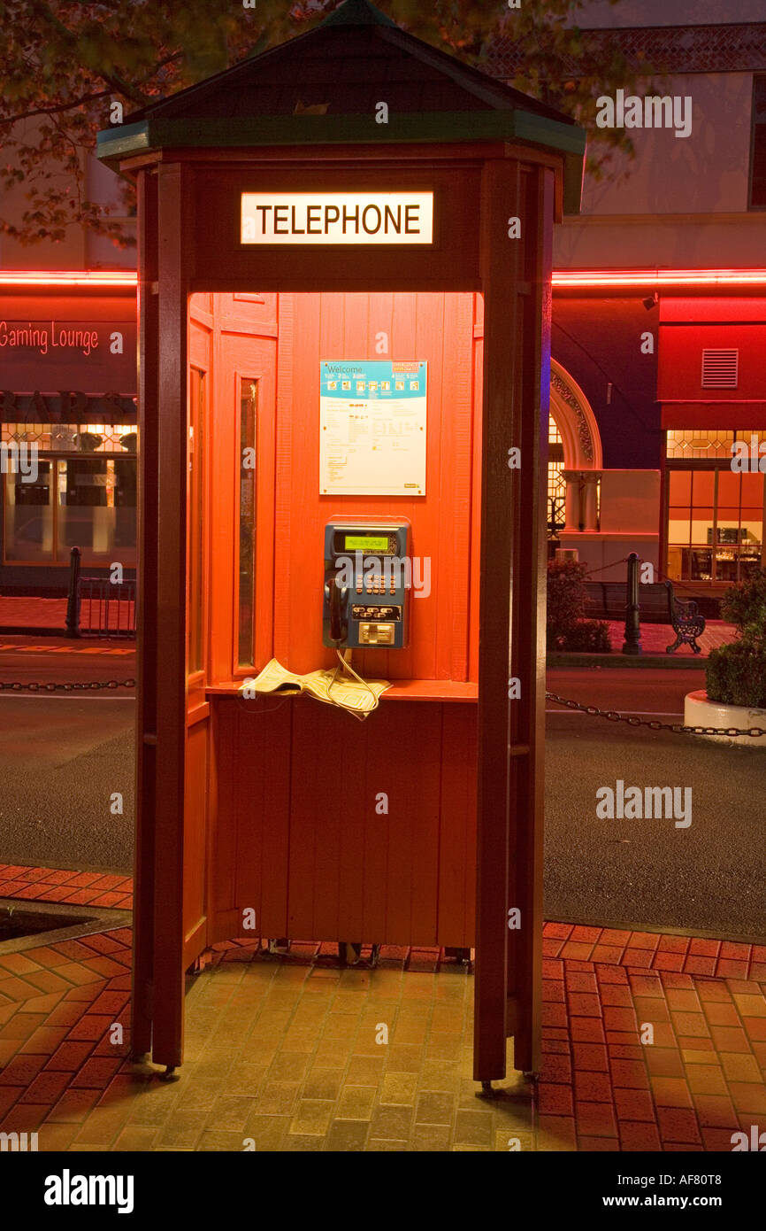 Public phone new zealand hi-res stock photography and images - Alamy