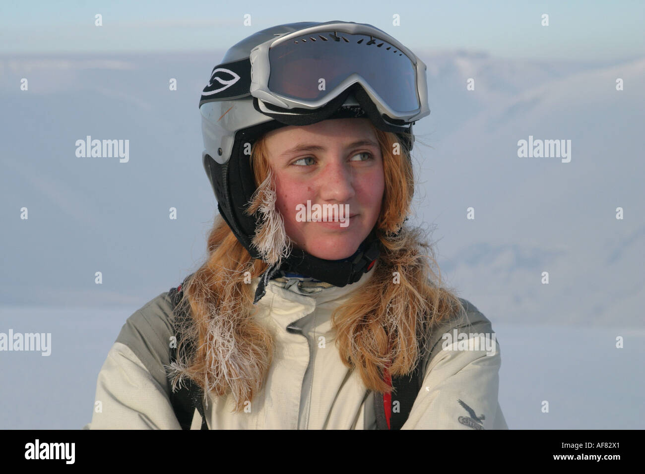 Snowgirl hi-res stock photography and images - Alamy