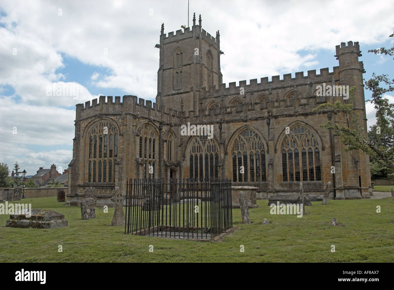 Crewkerne church hi-res stock photography and images - Alamy