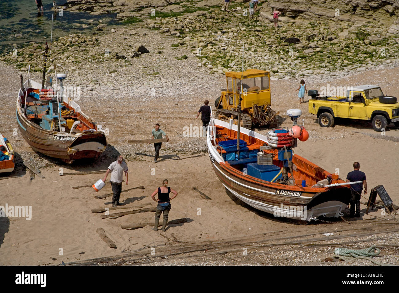 Traditional yorkshire coble fishing boat hi-res stock photography and ...
