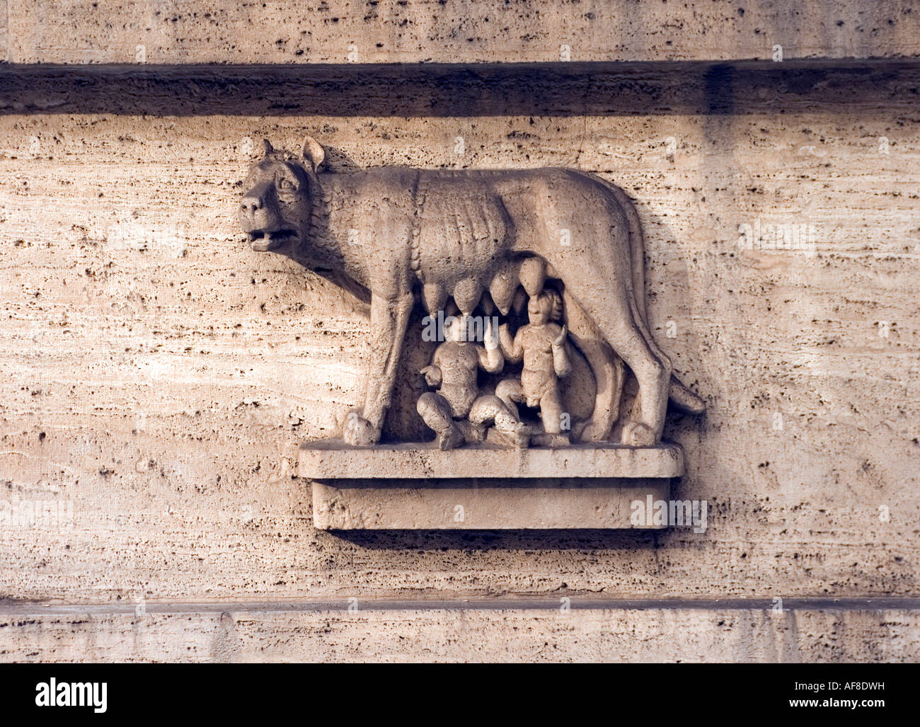 Romulus and Remus and the wolf Stock Photo - Alamy