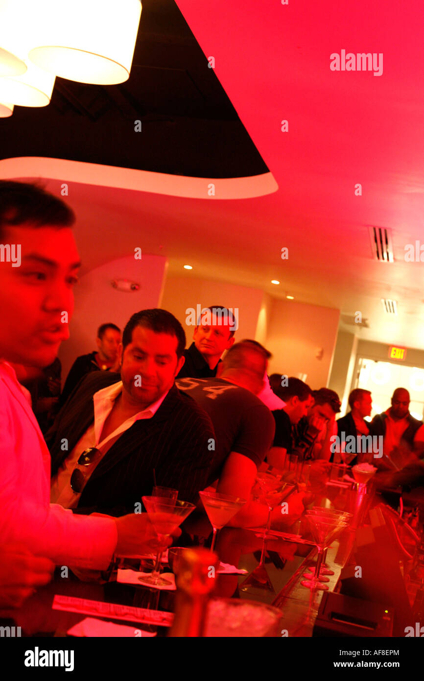 Halo bar hi-res stock photography and images - Alamy