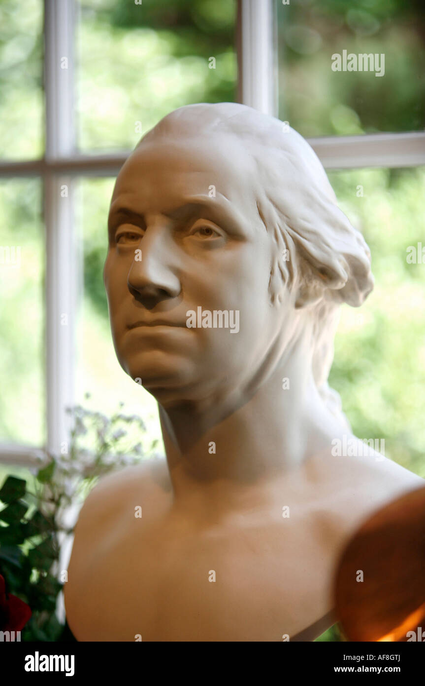 George washington statue mount vernon hi-res stock photography and ...
