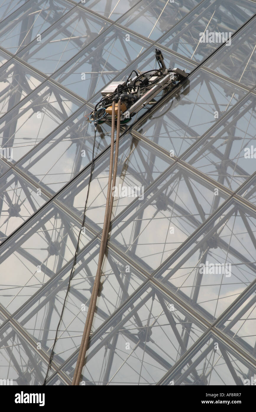 Louvre museum robot cleaning glass pyramid hi-res stock photography and ...
