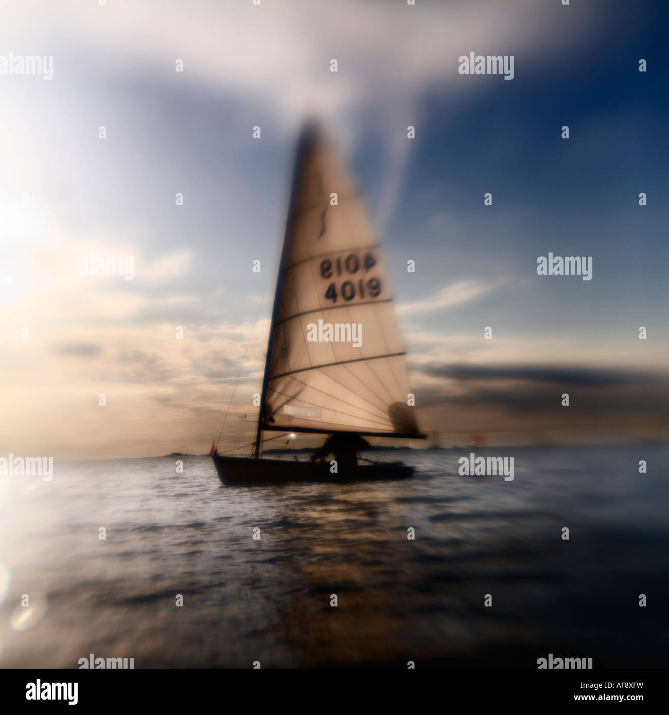 Sailing dinghy lake hi-res stock photography and images - Alamy