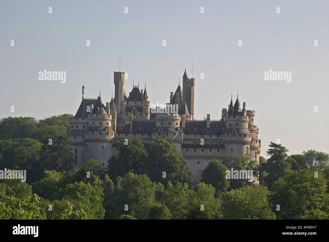 Pierrefonds tour hi-res stock photography and images - Alamy