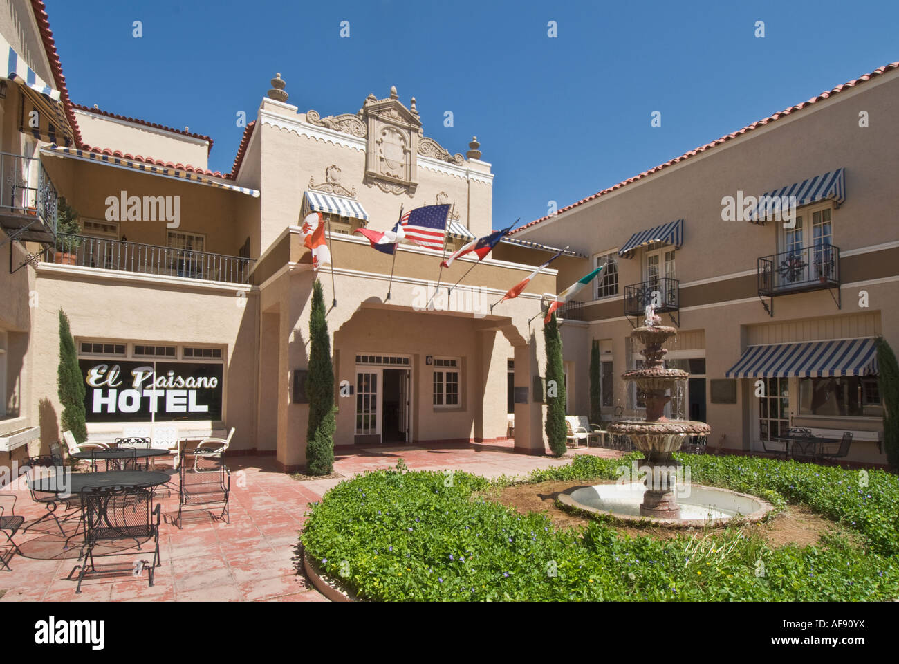 Marfa texas hotel hi-res stock photography and images - Alamy