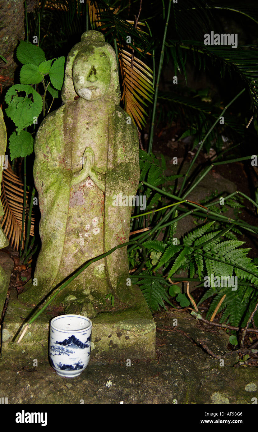 Statue 3, Shinto Shrine, Nagasaki, Japan Stock Photo - Alamy