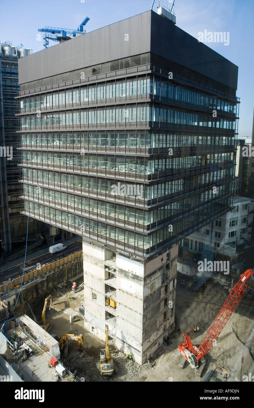 ELI5: How do large buildings (10+ floor buildings) get demolished in ...