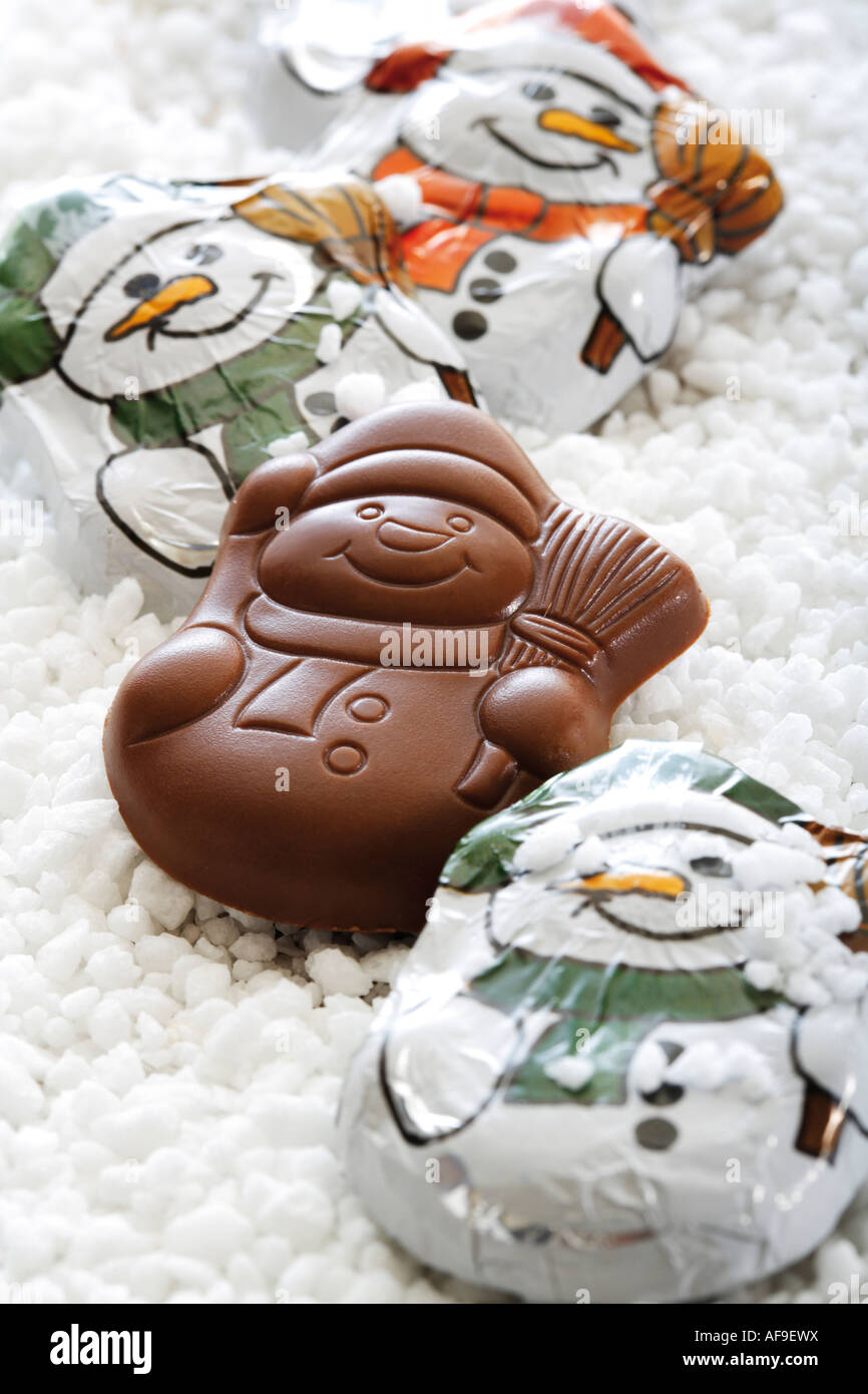 Snowman chocolate hi-res stock photography and images - Alamy