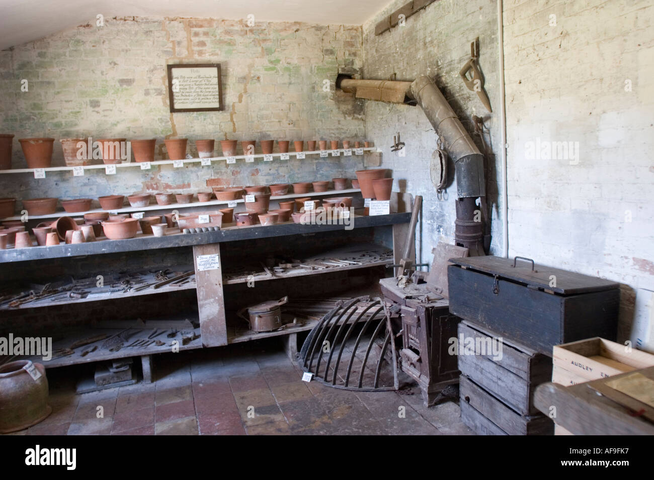 The shed end hi-res stock photography and images - Alamy