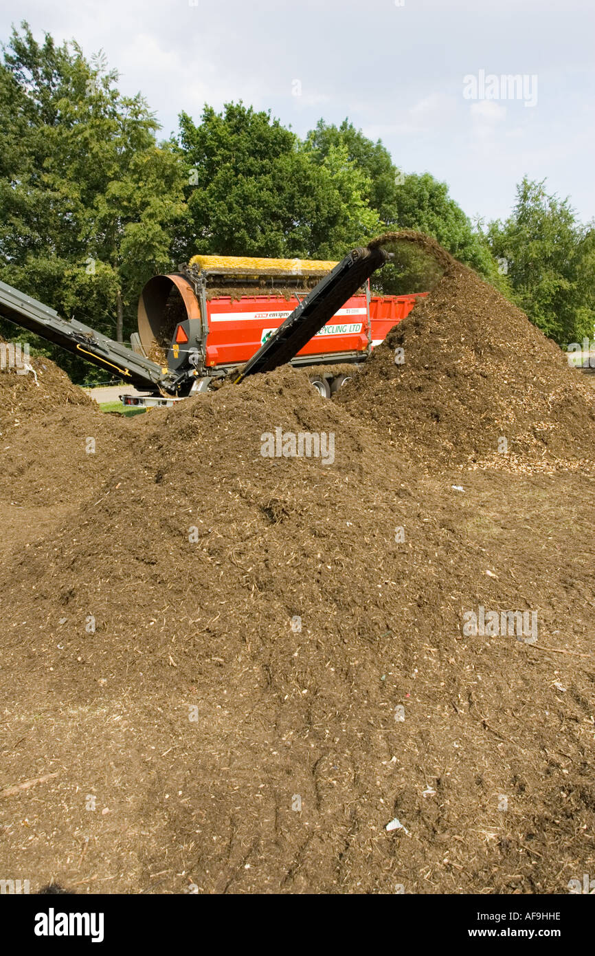 Creating from waste hi-res stock photography and images - Alamy
