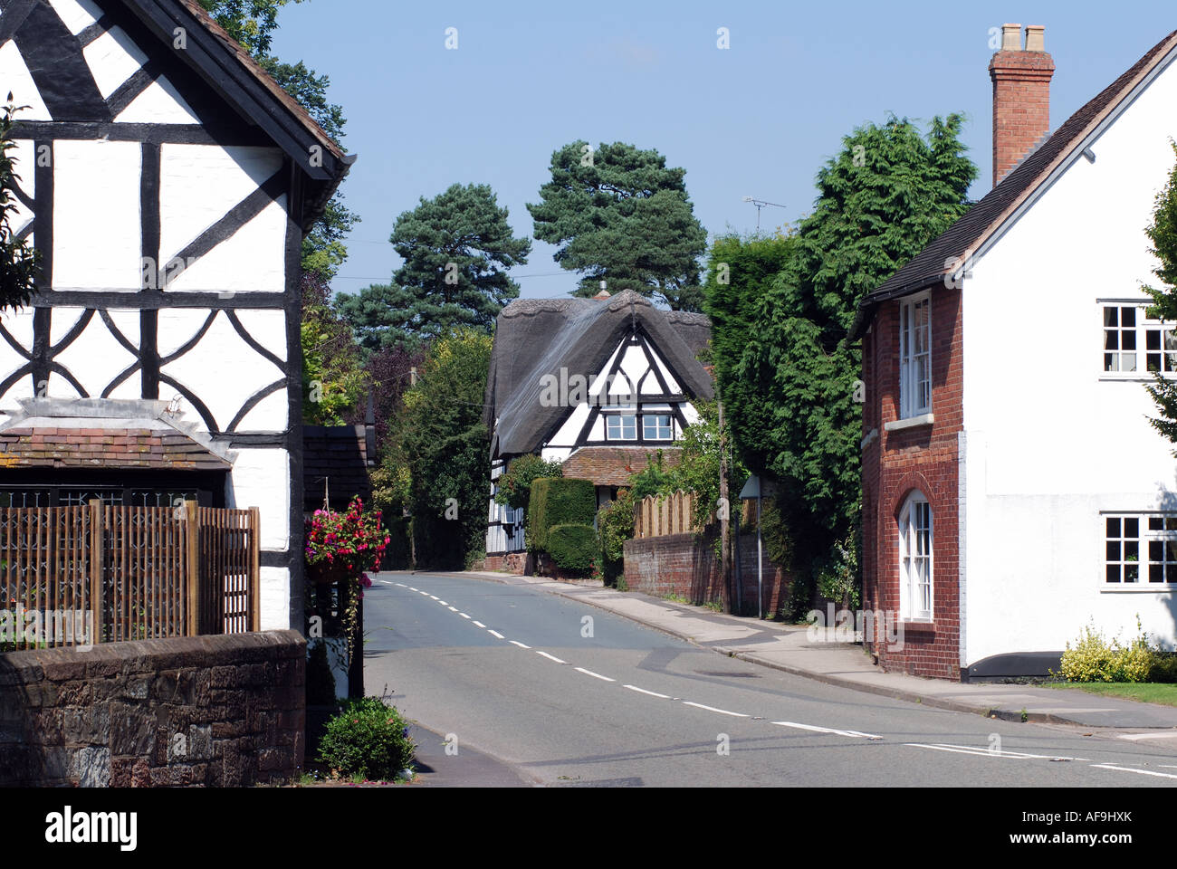 Ombersley village worcestershire england uk hi-res stock photography ...