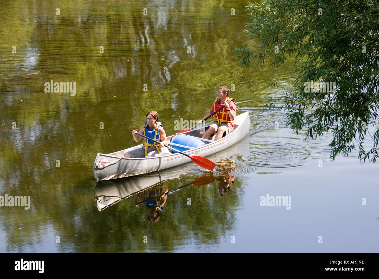 Double canoe hi-res stock photography and images - Alamy