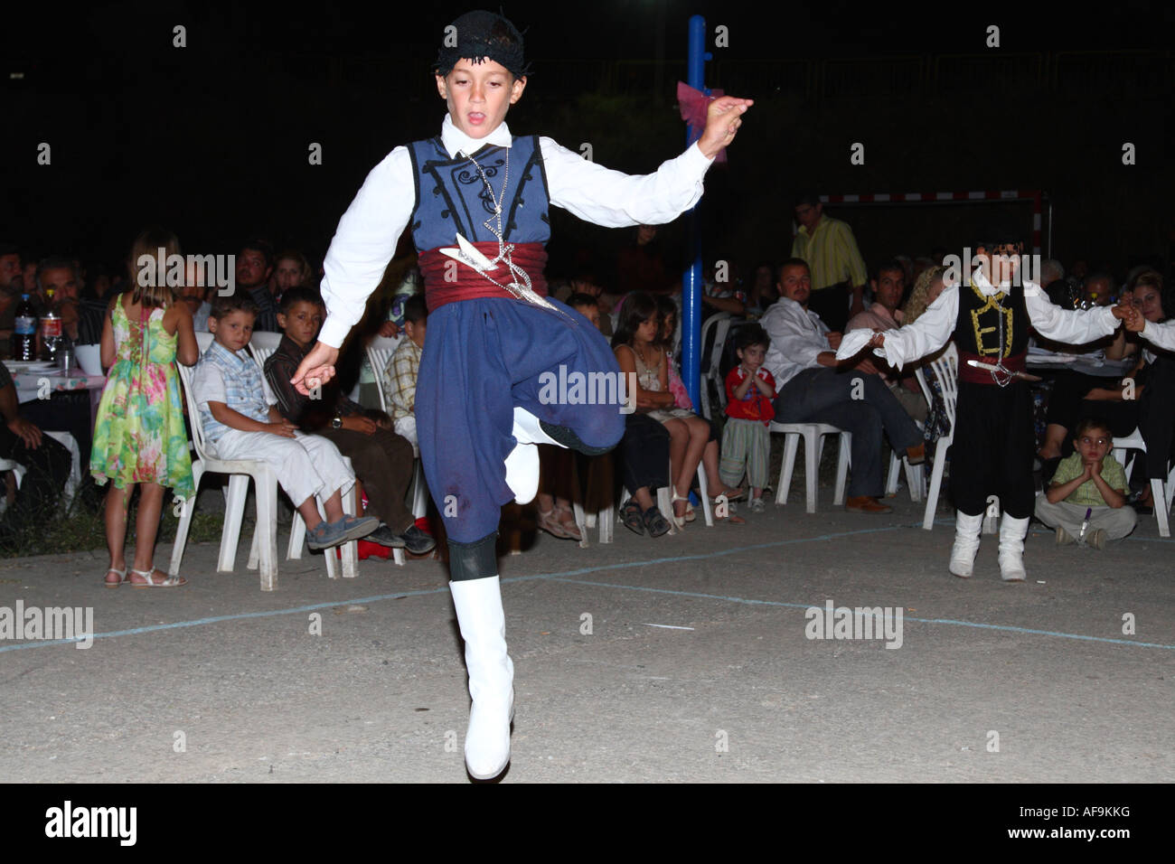Crete dance hi-res stock photography and images - Alamy