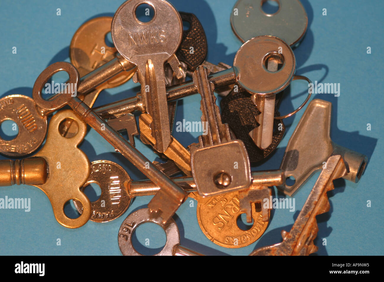 Key cutting stand hi-res stock photography and images - Alamy