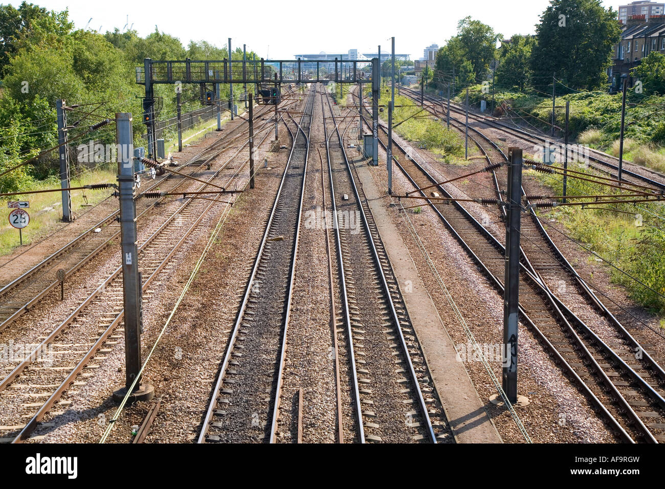 Train tracks near Finsbury Park London Stock Photo - Alamy