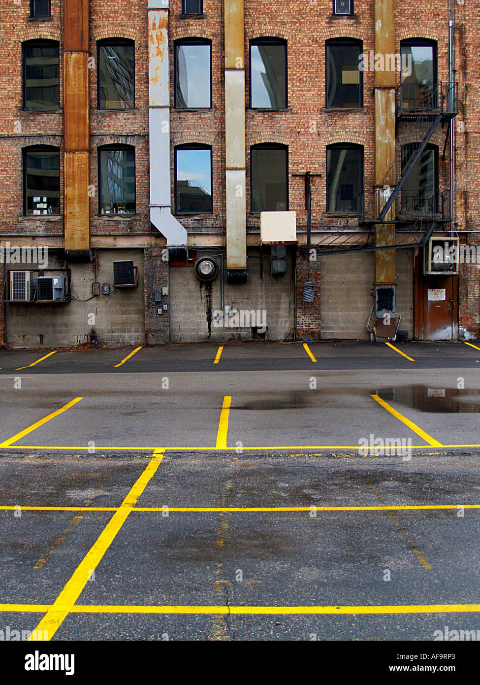 Rear view of a vintage urban high rise building Stock Photo - Alamy