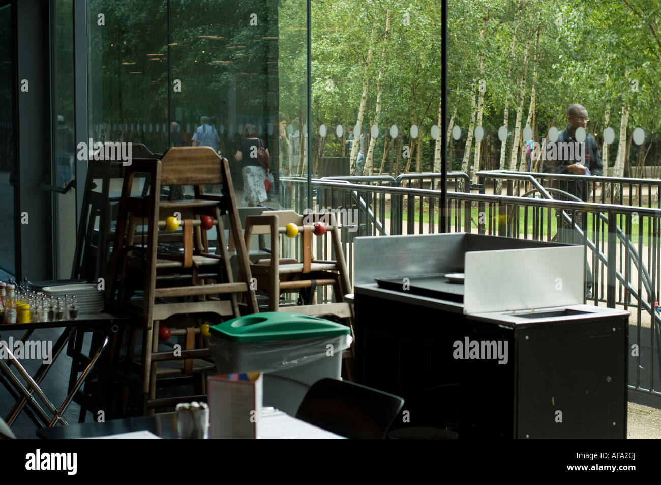 Tate modern Cafe Stock Photo - Alamy