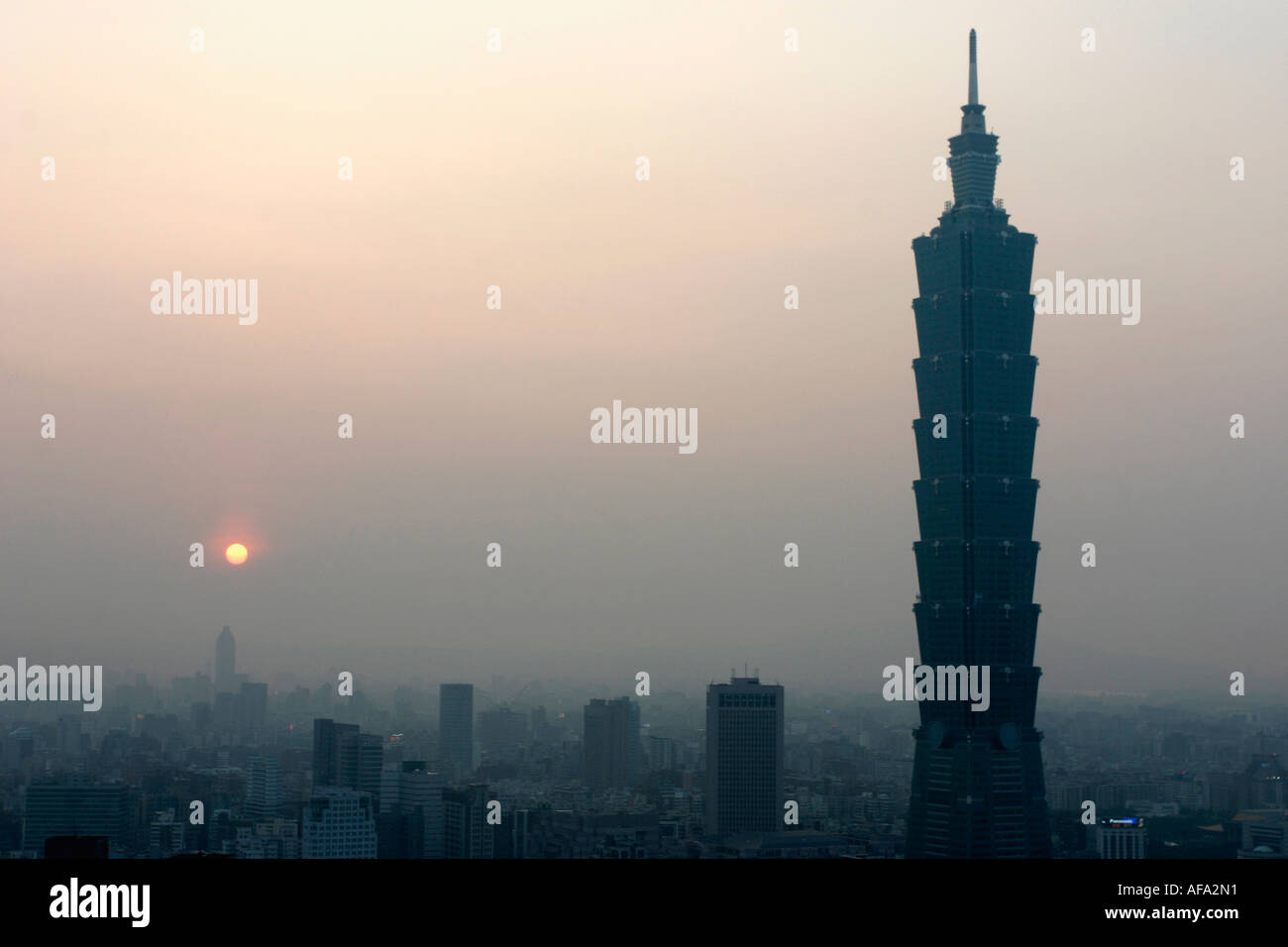 Taipei 101, the tallest building in the world Stock Photo - Alamy