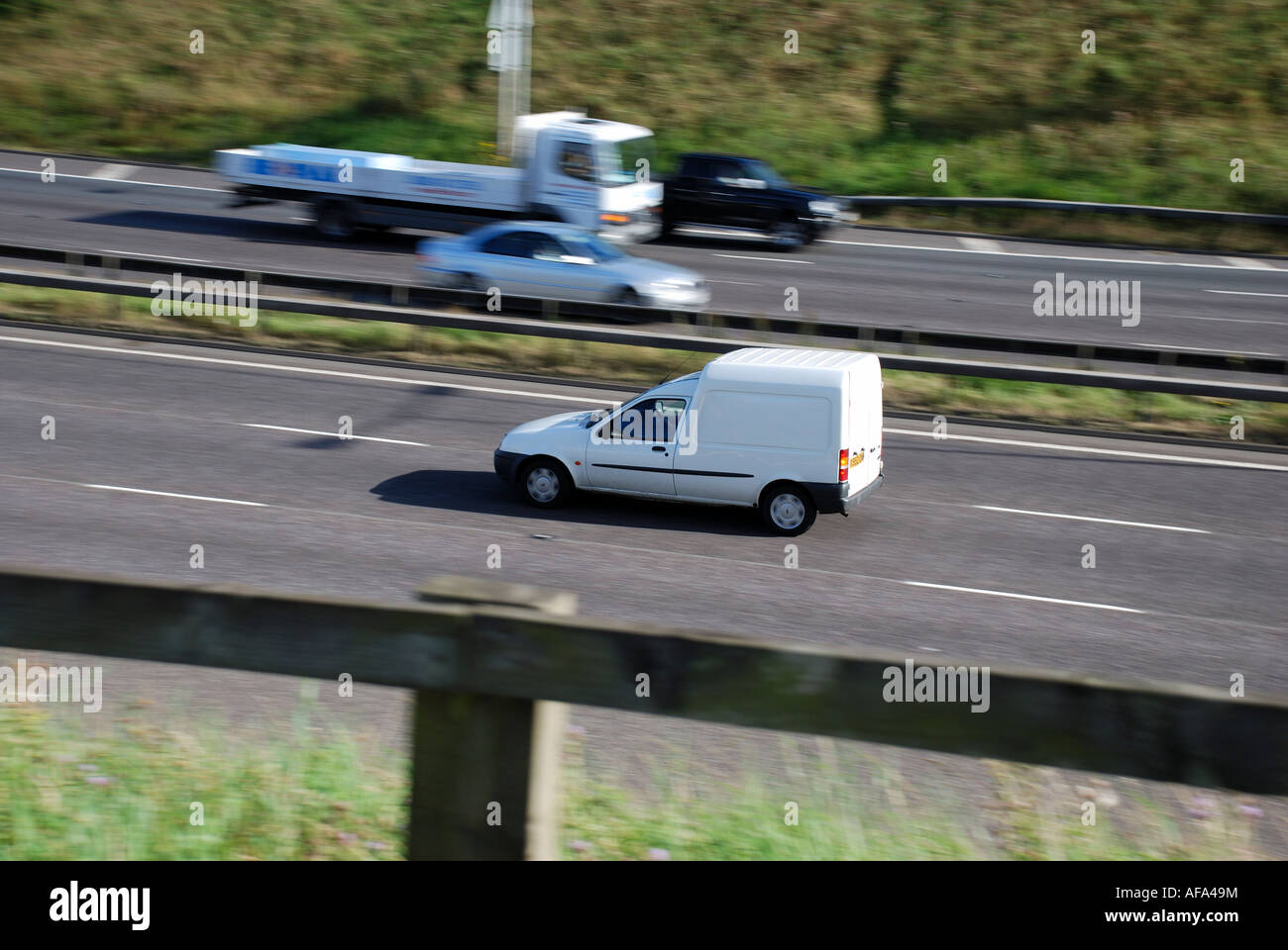 Small white van hi-res stock photography and images - Alamy