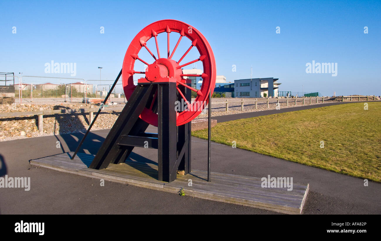 colliery wheel memorial at cardiff barrage Stock Photo - Alamy