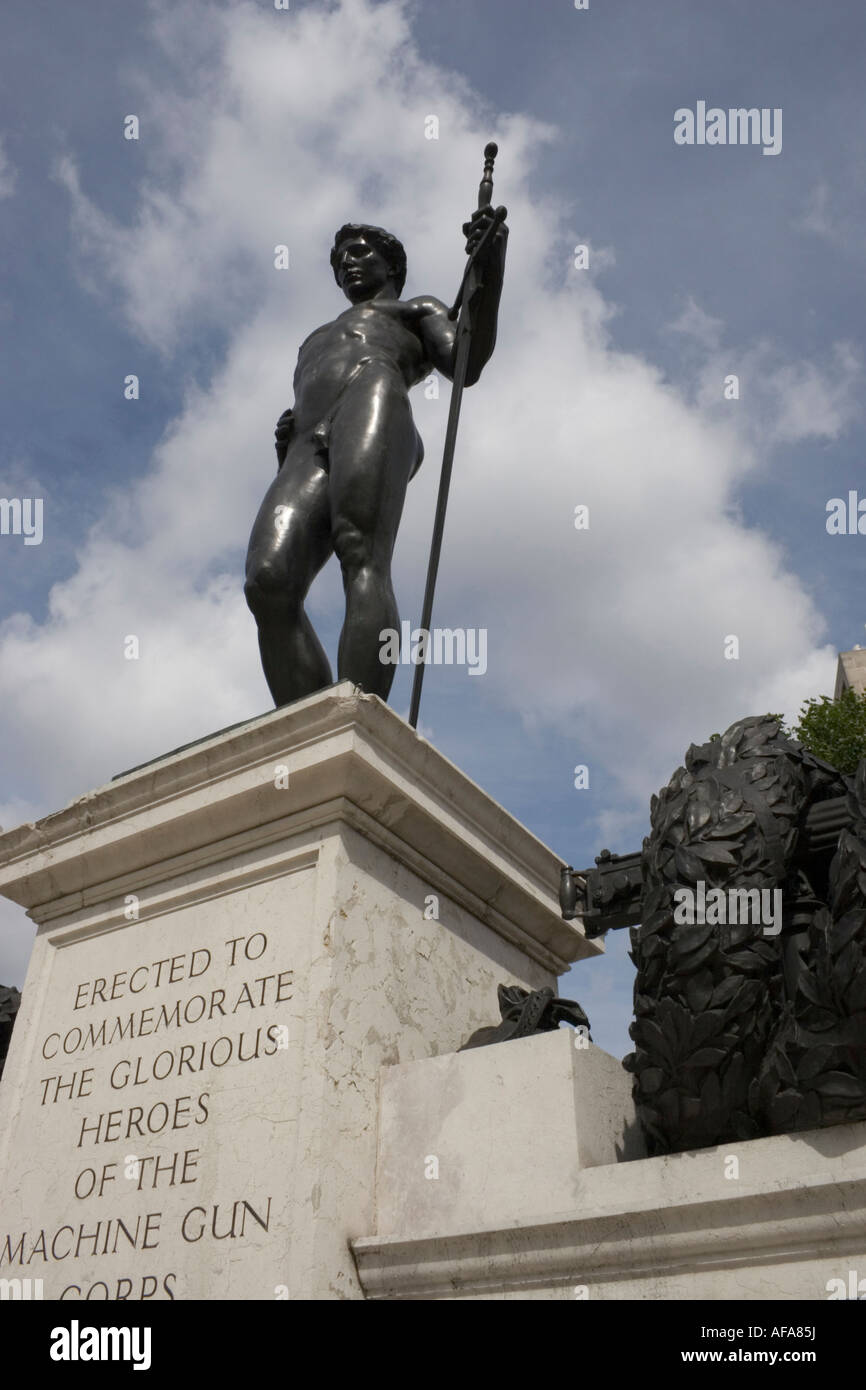 Machine gun corps statue hi-res stock photography and images - Alamy