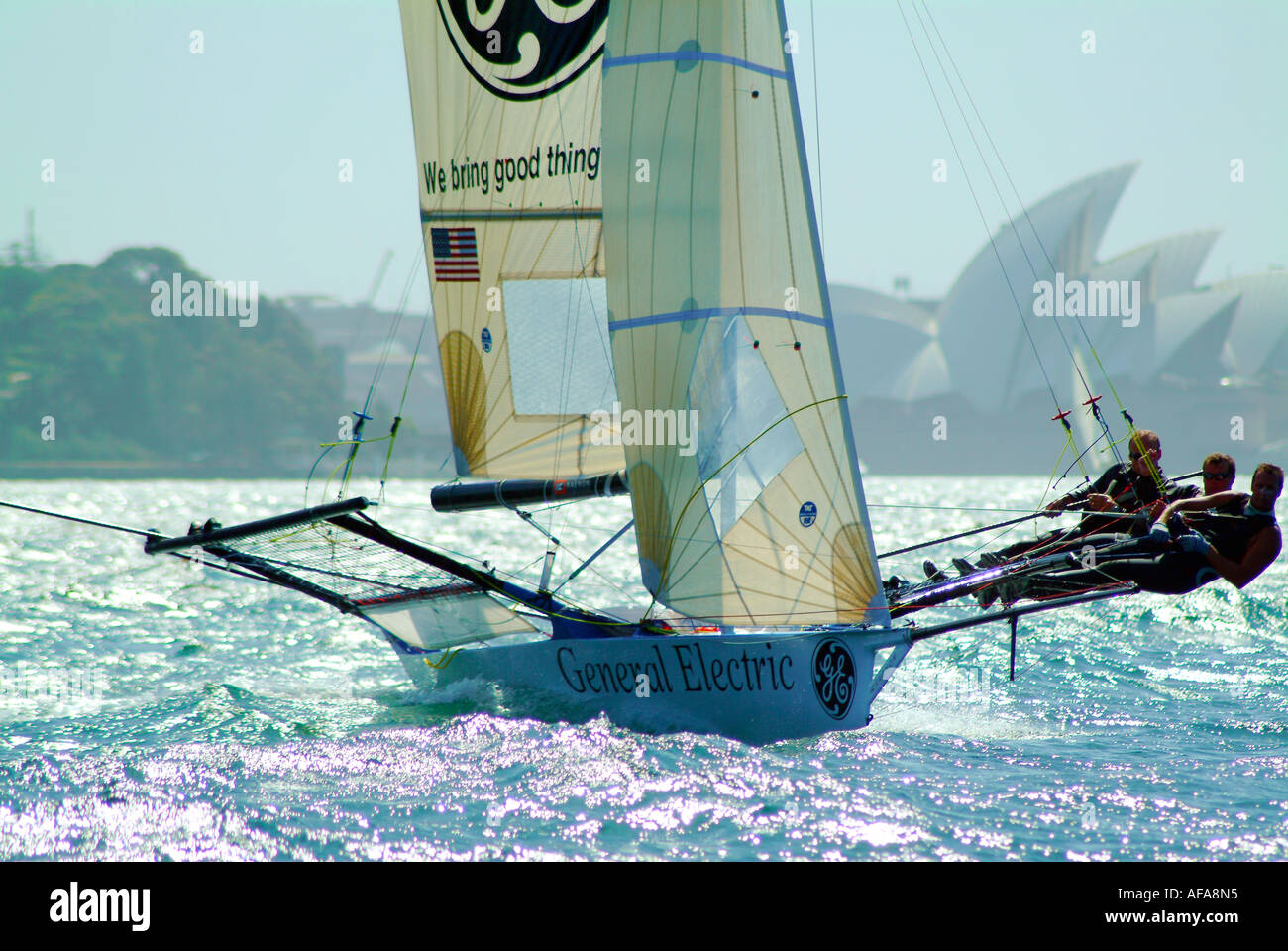 18 foot skiff sailing on sydney harbour australia Stock Photo - Alamy