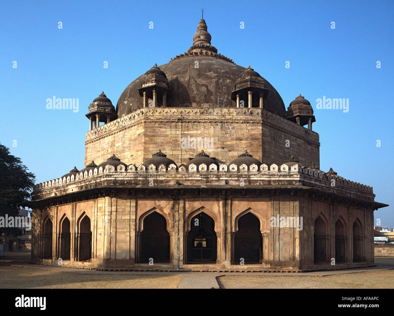 Tomb of Hasan Sur Khan, Sasaram, India Stock Photo - Alamy