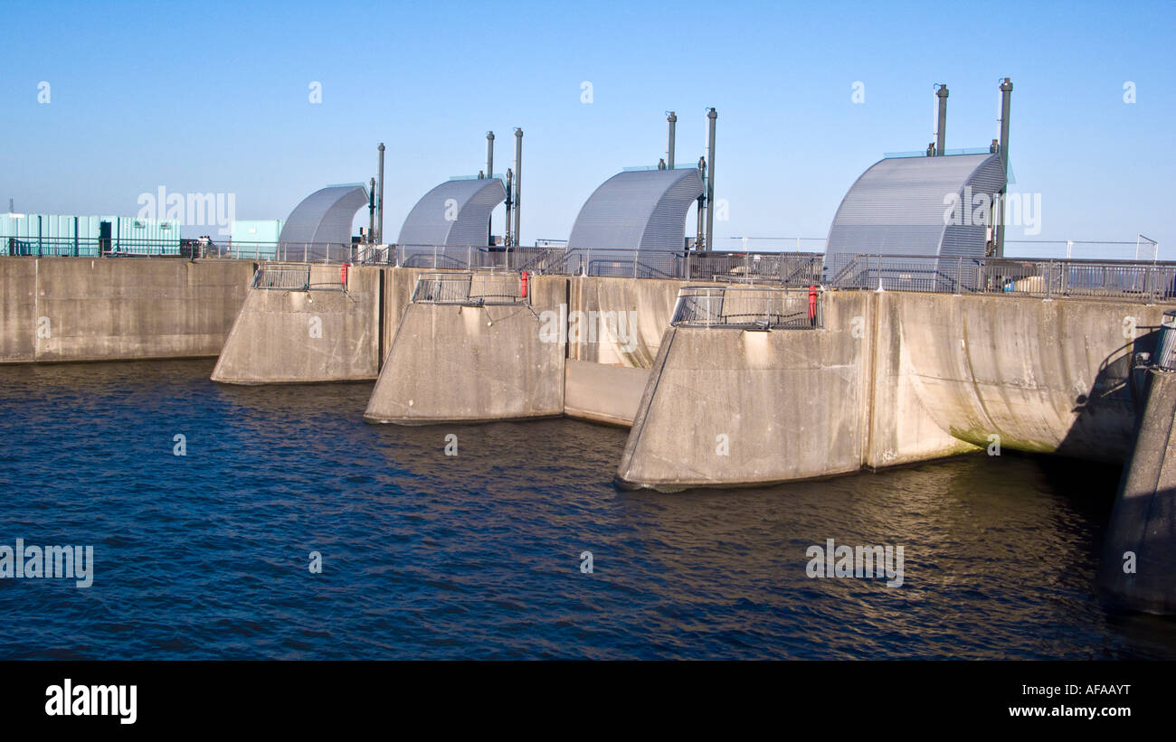 Cardiff docklands hi-res stock photography and images - Alamy