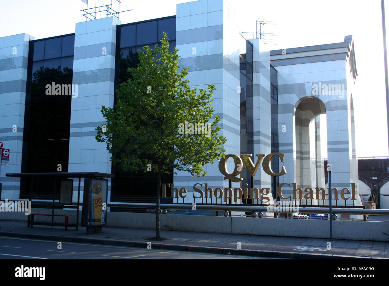 Qvc hi-res stock photography and images - Alamy