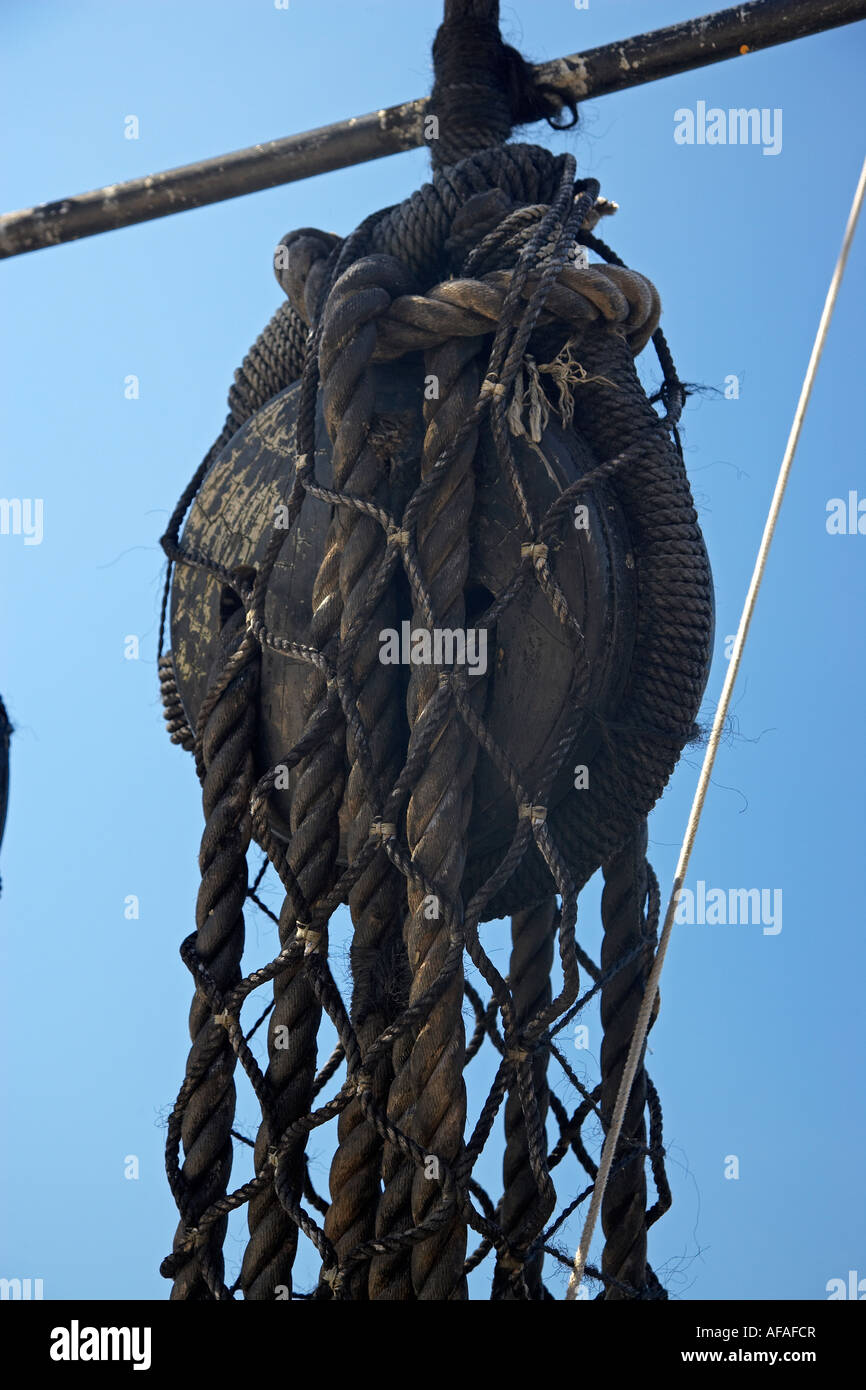 Armoured warship rigging ropes hi-res stock photography and images - Alamy