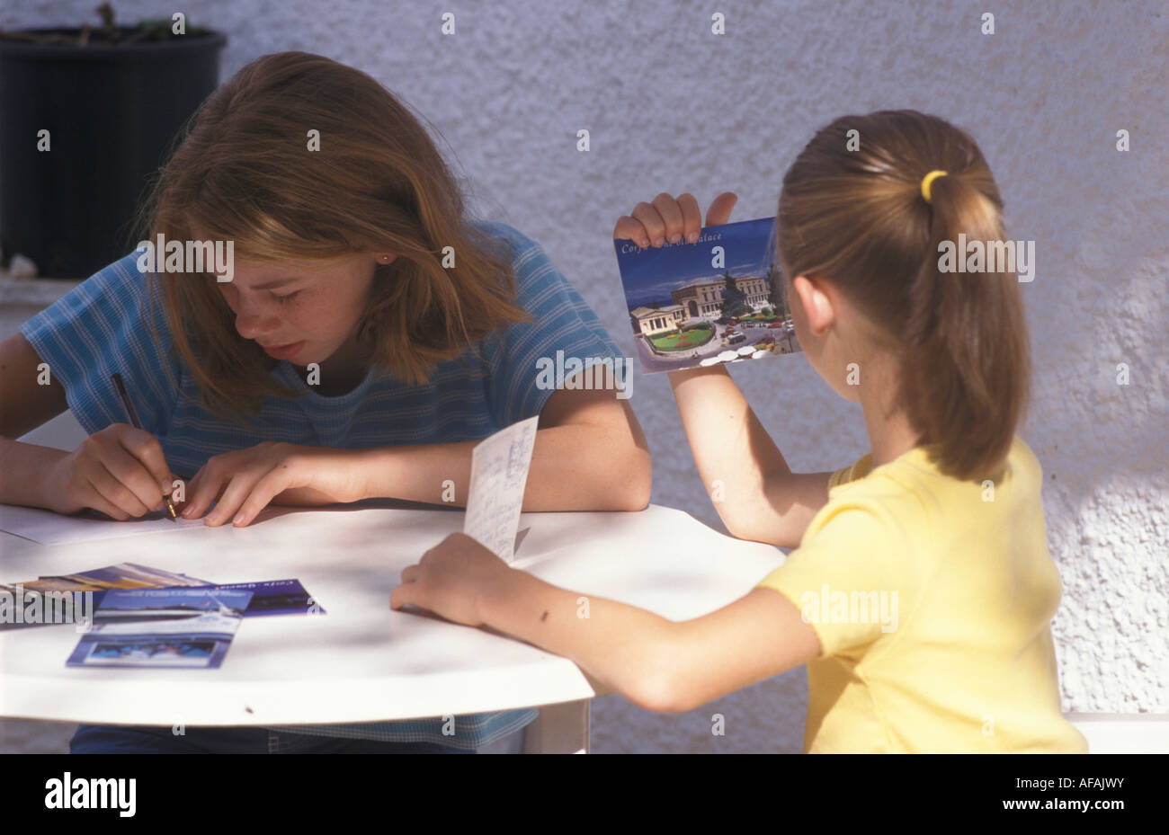 Educational cards for children hi-res stock photography and images - Alamy