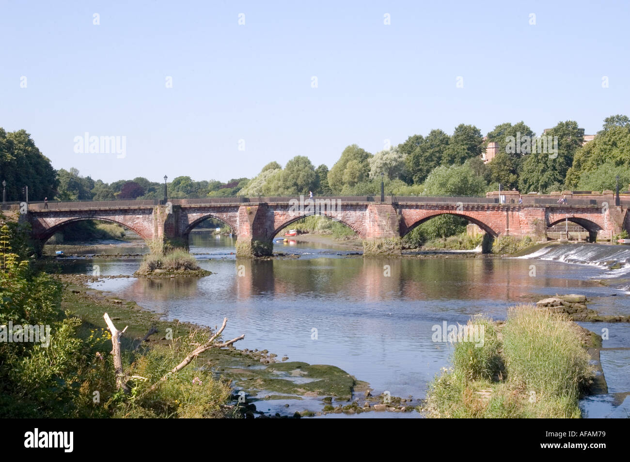 The Old Dee bridge at Chester Stock Photo - Alamy