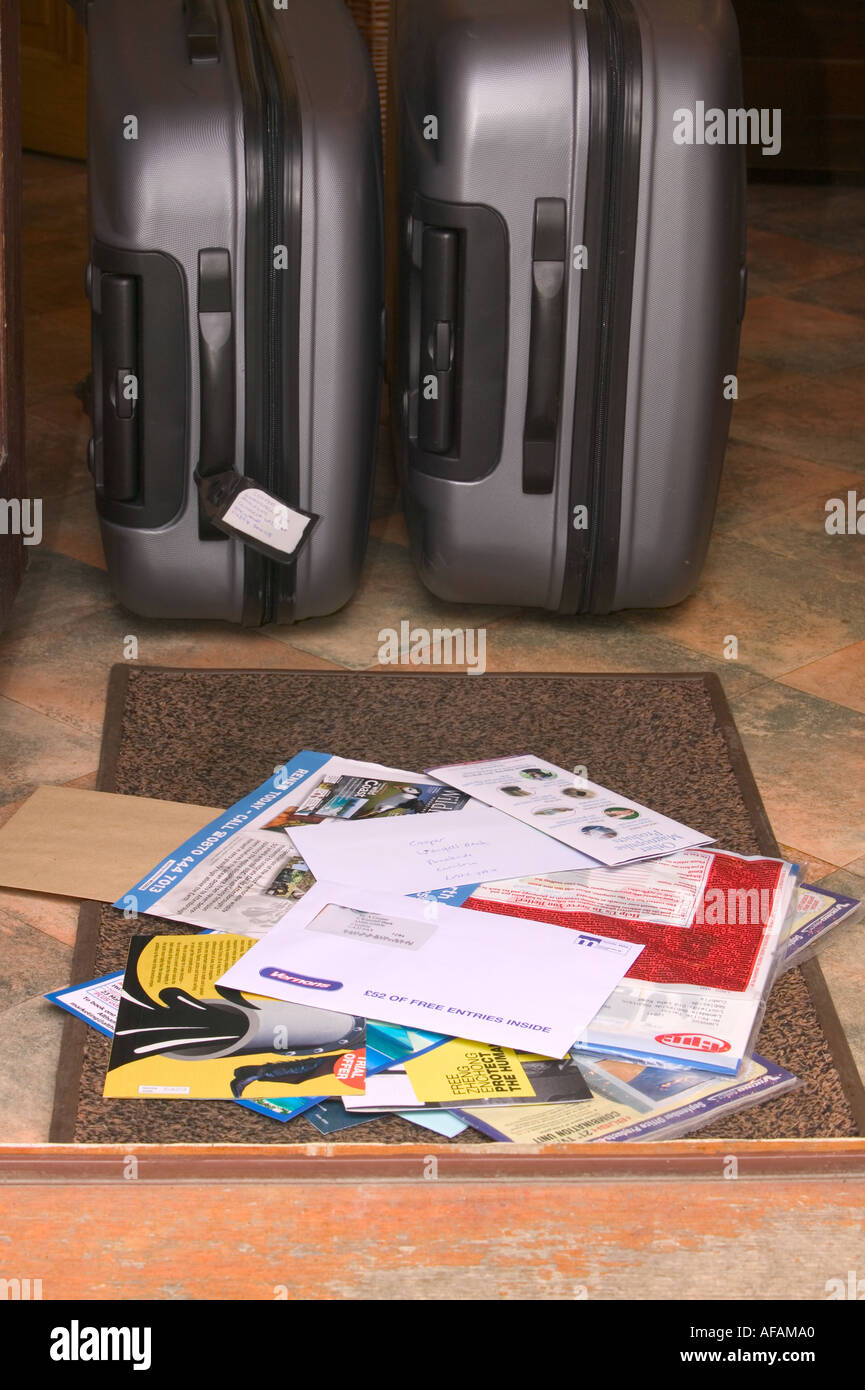 Return from holiday hi-res stock photography and images - Alamy