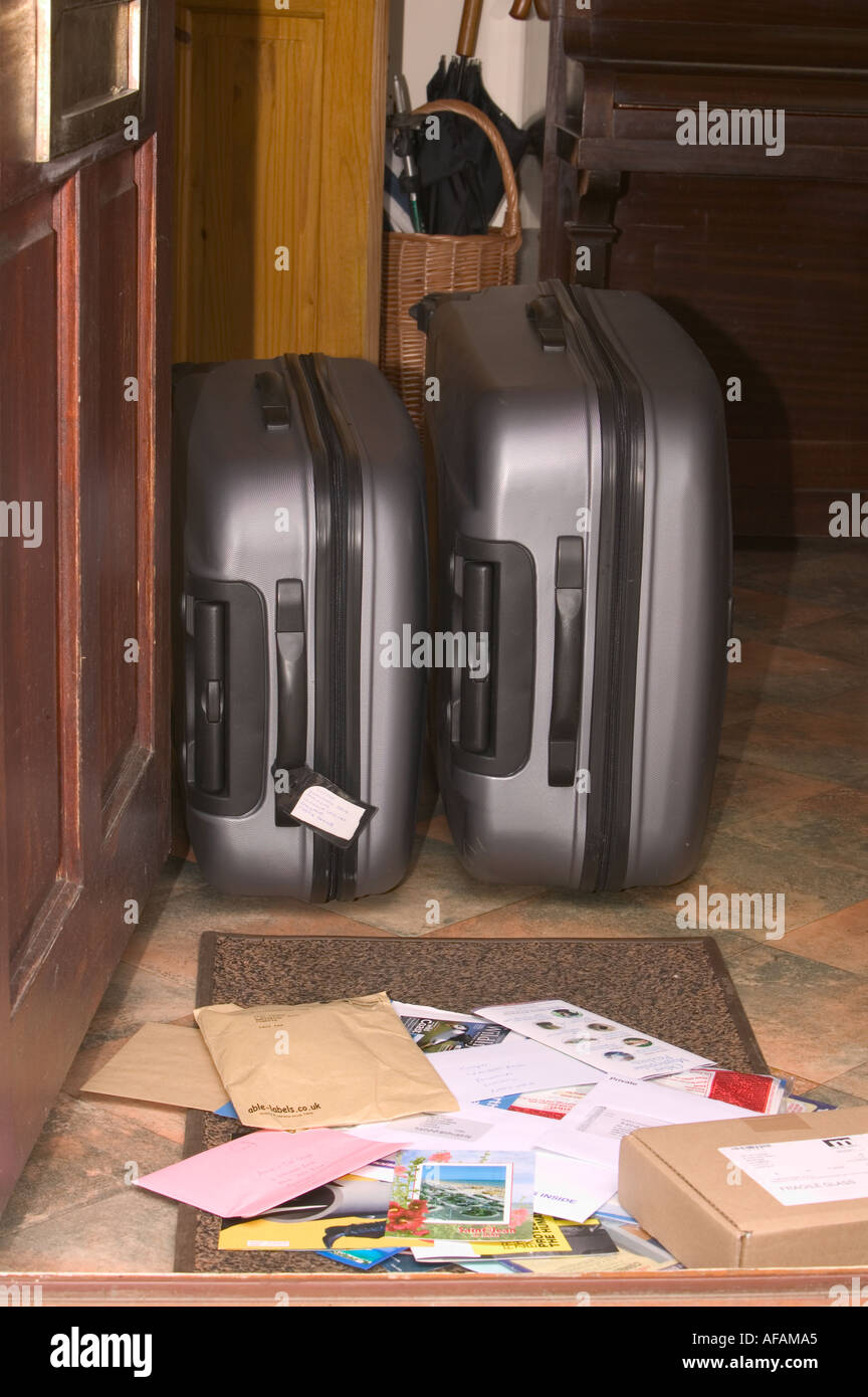 Return from holiday hi-res stock photography and images - Alamy