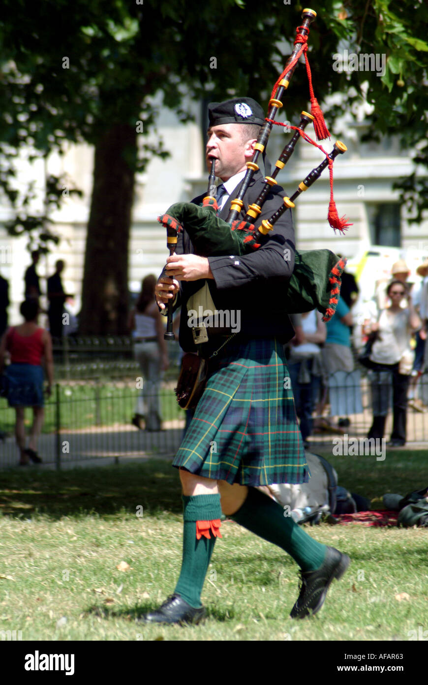 Scottish parade banners hi-res stock photography and images - Alamy