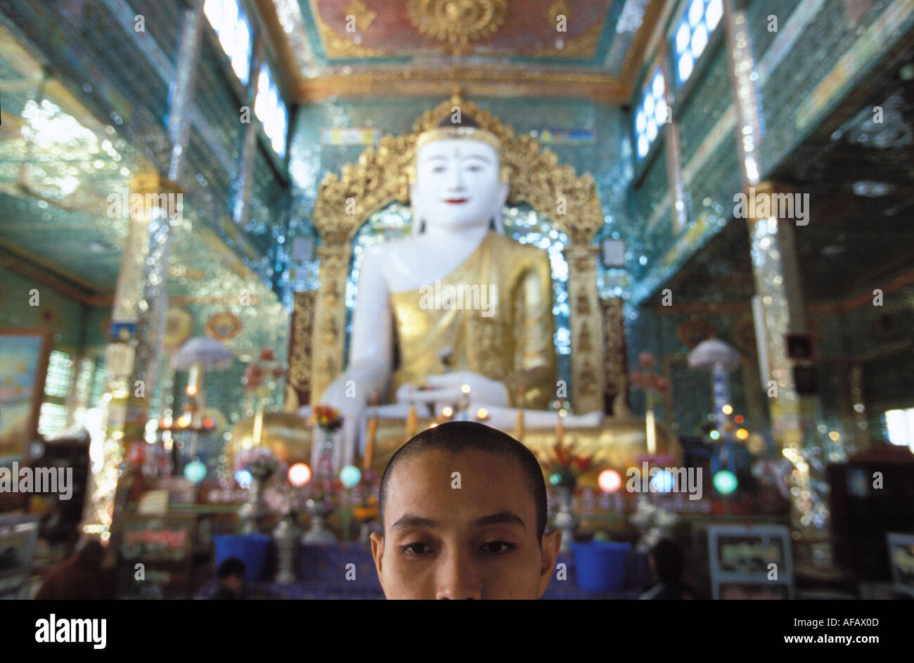 Singasiri in a Buddhist temple in Sagaing Stock Photo - Alamy