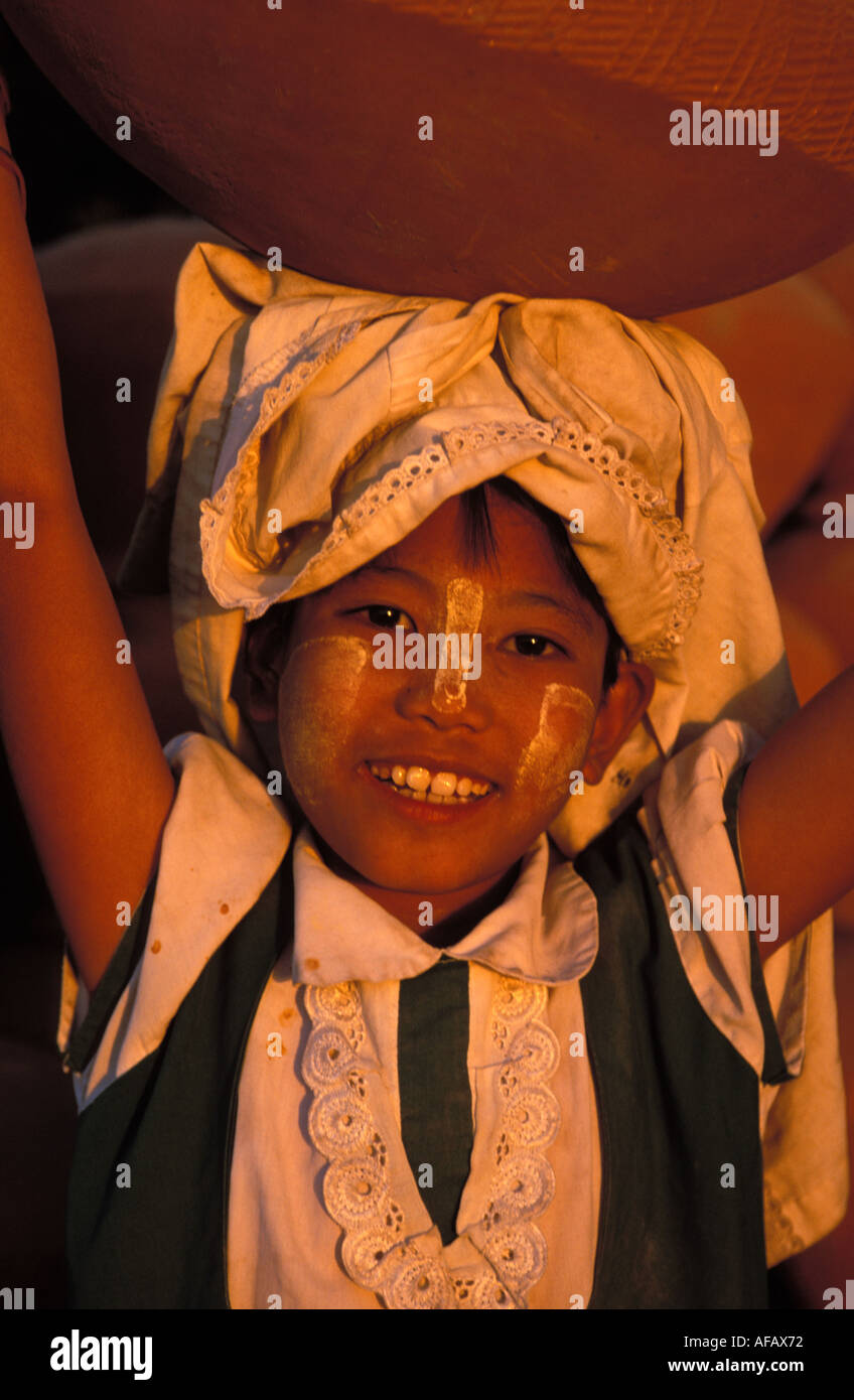 Child pot head hi-res stock photography and images - Alamy