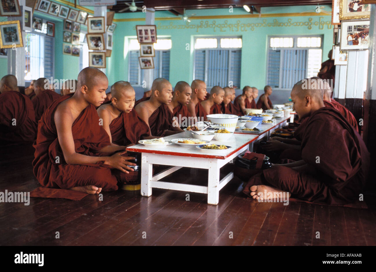 Mandalay005 hi-res stock photography and images - Alamy